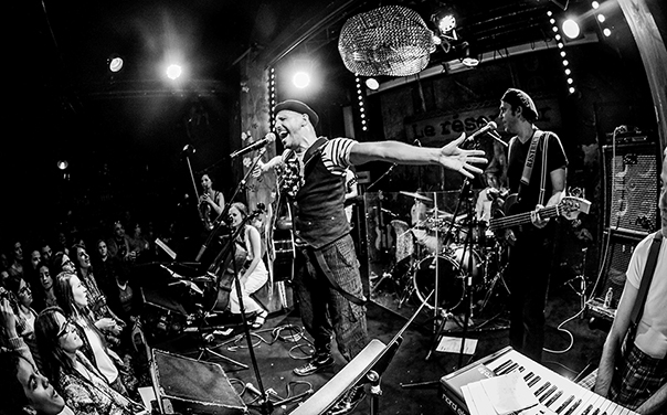 Site Officiel de DAVID BAN Chanteur, Comédien